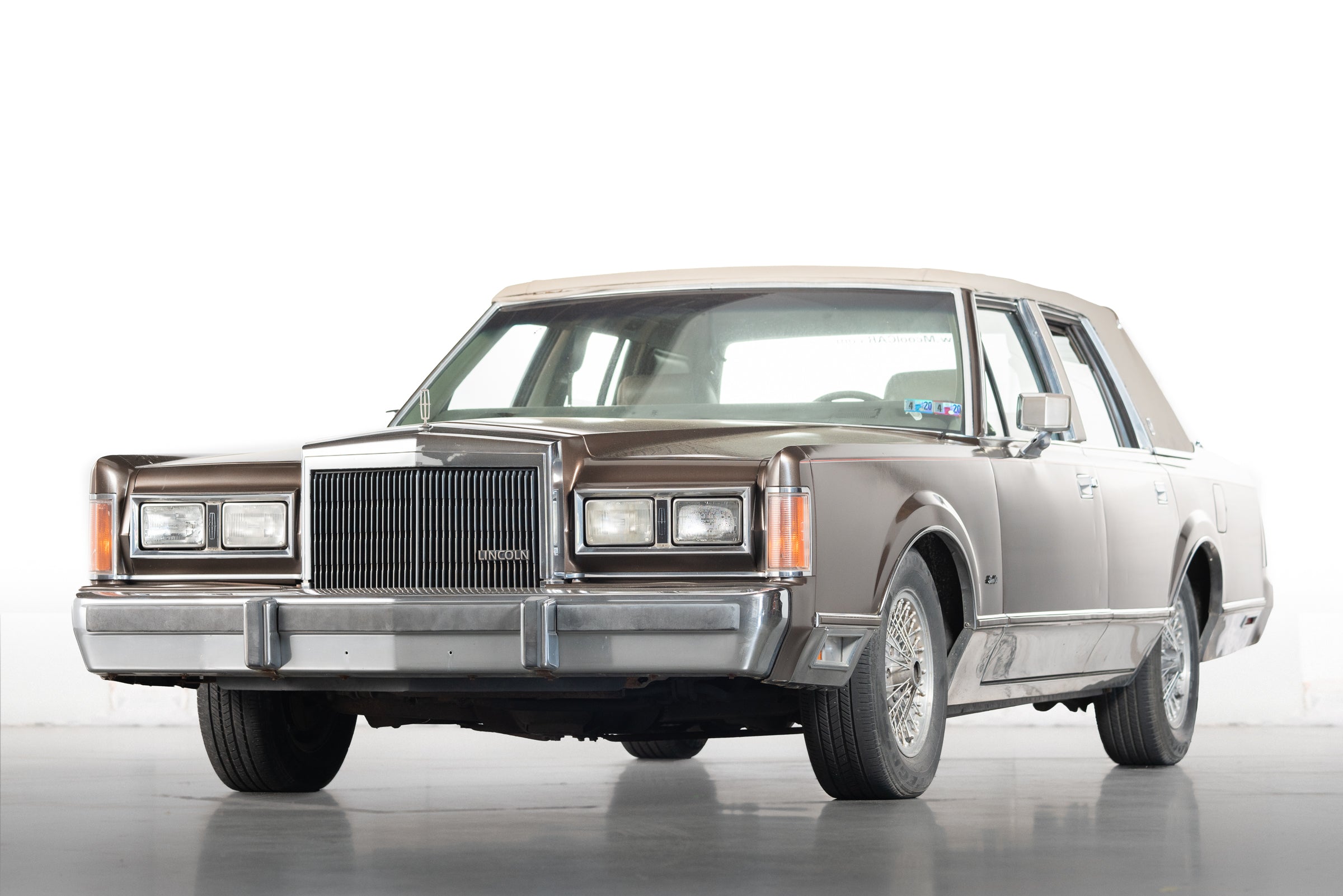 1989 Lincoln Town Car – Tyler Perry Studios Picture Cars
