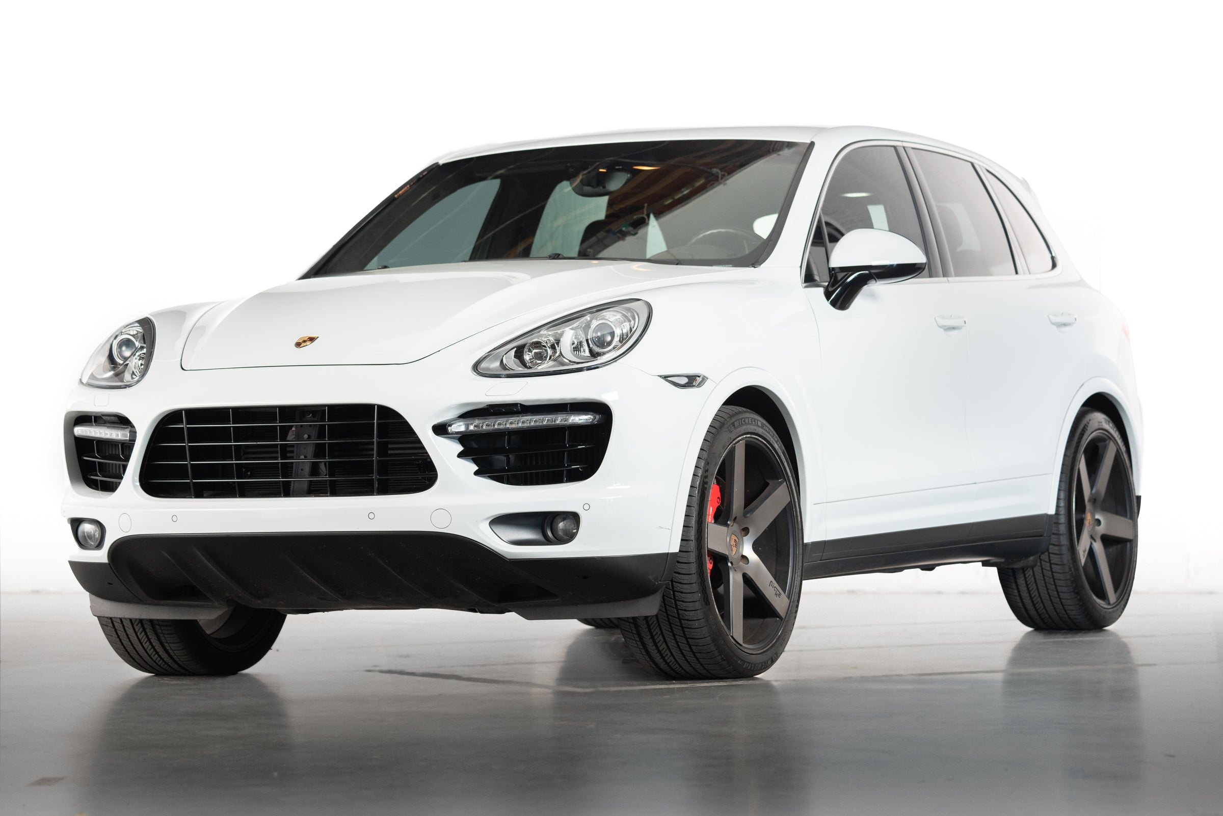 2014 Porsche Cayenne Turbo S – Tyler Perry Studios Picture Cars